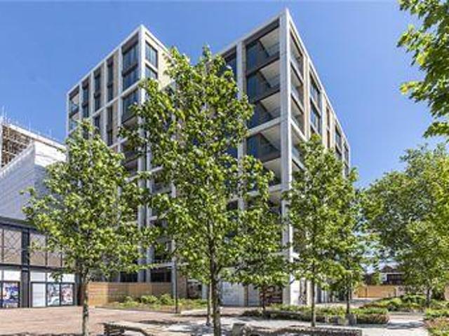 2 Bedrooms Flat for sale in Regents House, Prince Of Wales Drive, London SW11