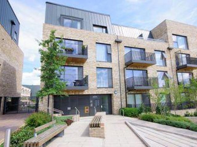 2 Bedrooms Flat for sale in Regiment Hill, Mill Hill East NW7