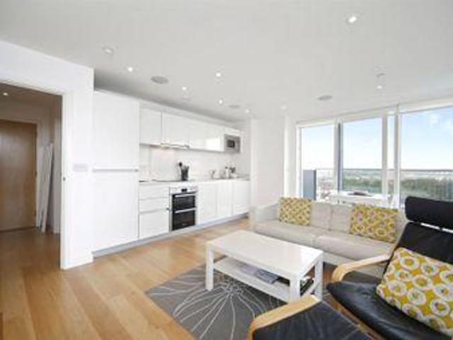 2 Bedrooms Flat for sale in Residence Tower, Woodberry Grove, London N4