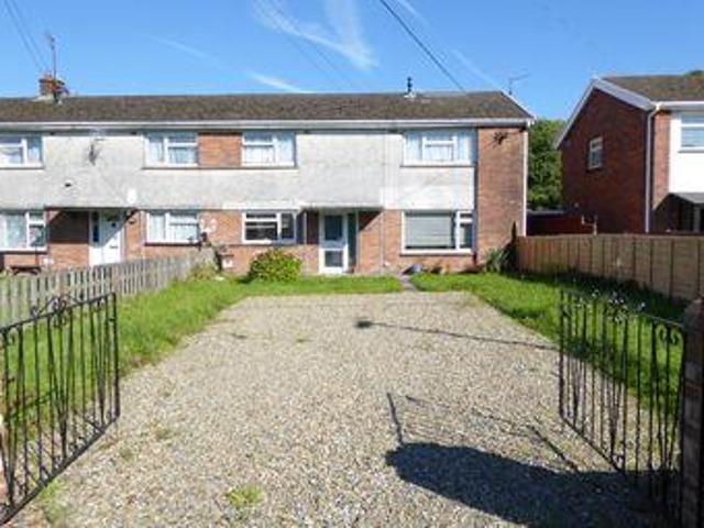 2 Bedrooms Flat for sale in Rhydyfro, Llangadog SA19