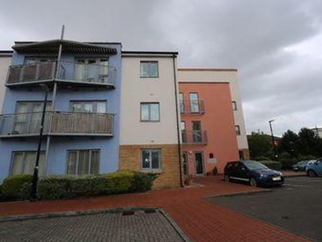 2 Bedrooms Flat for sale in Rhodfa´r Gwagenni, Barry CF63
