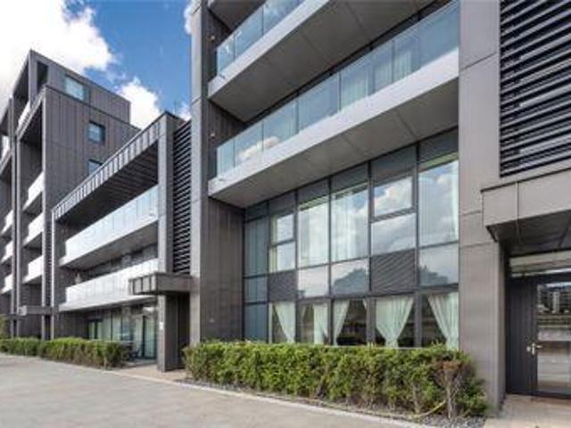 2 Bedrooms Flat for sale in Riverwalk Apartments, 5 Central Avenue, London SW6