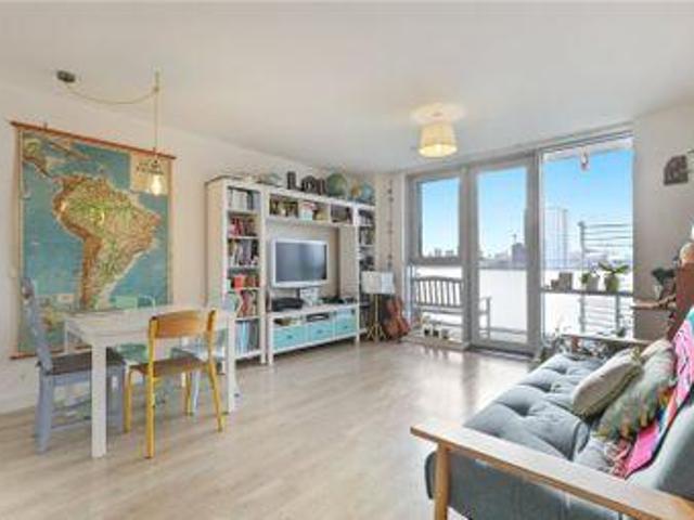 2 Bedrooms Flat for sale in Rick Roberts Way, London E15