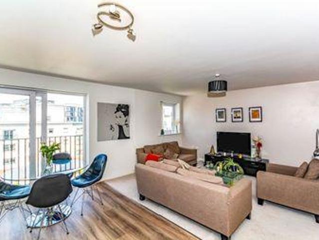 2 Bedrooms Flat for sale in Woden Street, Salford M5
