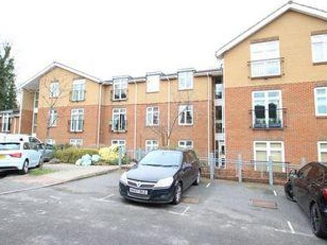 2 Bedrooms Flat for sale in Wodehouse Place, 41 Epsom Road, Guildford, Surrey GU1