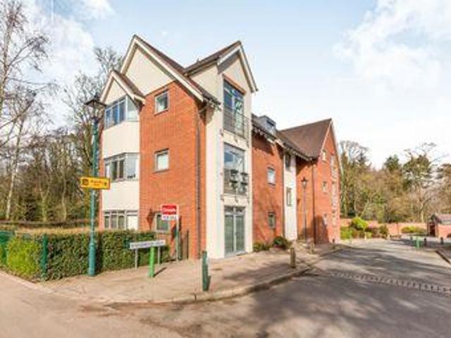 2 Bedrooms Flat for sale in Woodbrook Grove, Northfield, Birmingham B31