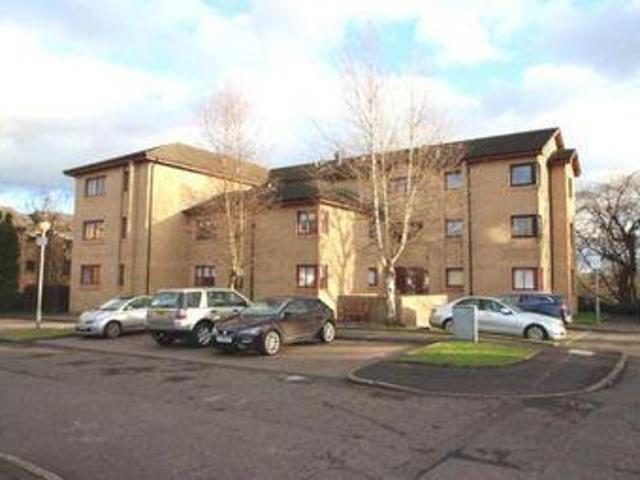2 Bedrooms Flat for sale in Woodend Court, Glasgow, Lanarkshire G32