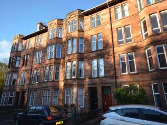 2 Bedrooms Flat for sale in Woodford Street, Flat 3/2, Shawlands, Glasgow G41