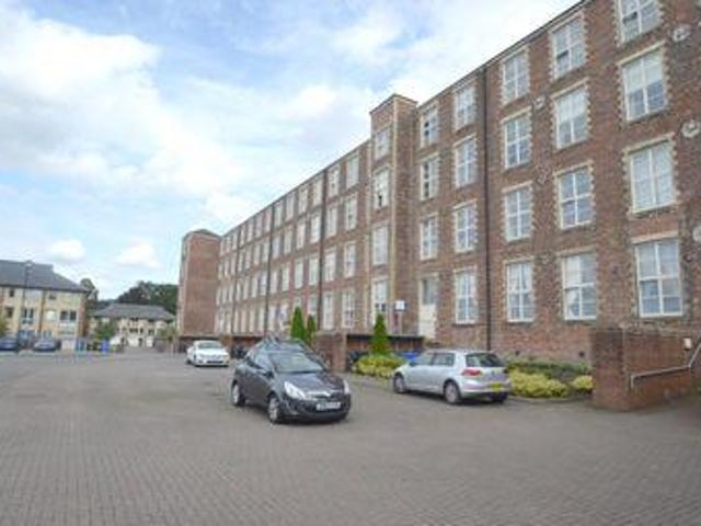 2 Bedrooms Flat for sale in Woolcarder´s Court, Cambusbarron, Stirling FK7