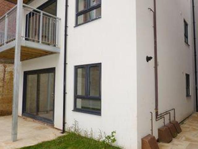 2 Bedrooms Flat for sale in Waterworks Road, Hastings TN34