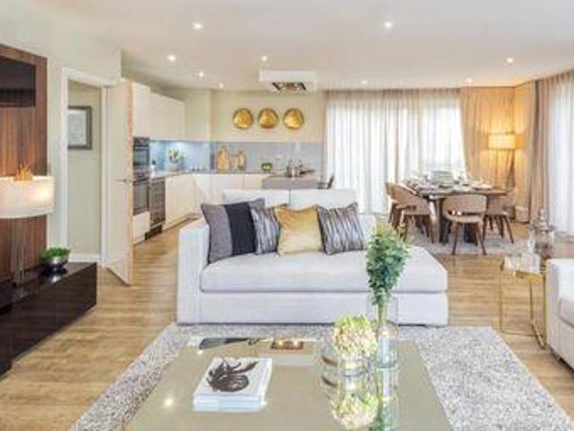 2 Bedrooms Flat for sale in Waterford Point, Nine Elms Points SW8