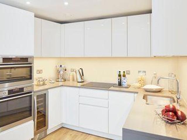 2 Bedrooms Flat for sale in ´´Waterford Point´´ at Wandsworth Road, London SW8