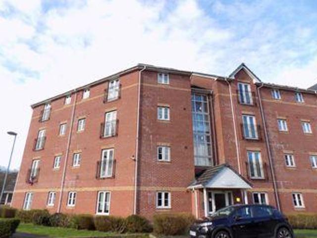 2 Bedrooms Flat for sale in Waterside Gardens, Bolton BL1
