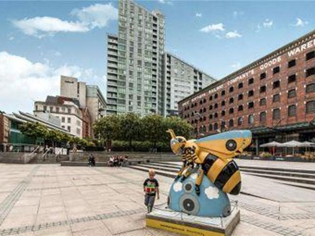 2 Bedrooms Flat for sale in Watson Street, Manchester M3