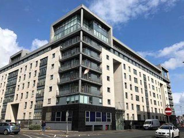 2 Bedrooms Flat for sale in Wallace Street, Core C, Glasgow G5