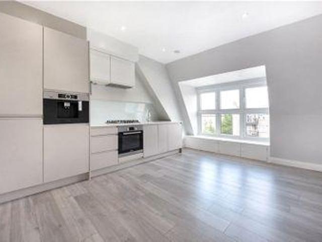 2 Bedrooms Flat for sale in Walworth Road, Walworth, London SE17