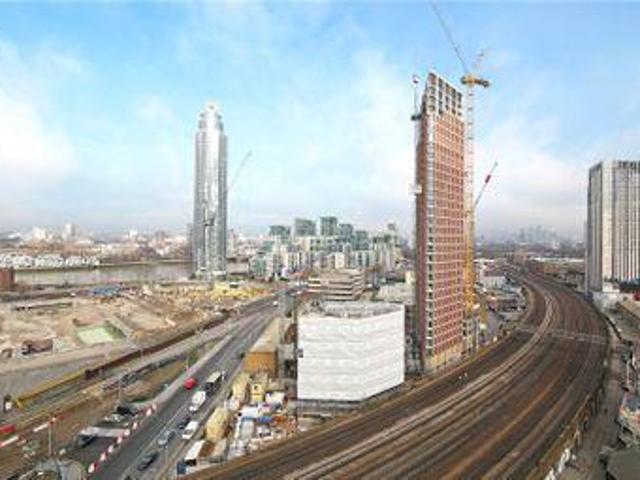 2 Bedrooms Flat for sale in Wandsworth Road, Vauxhall, London SW8