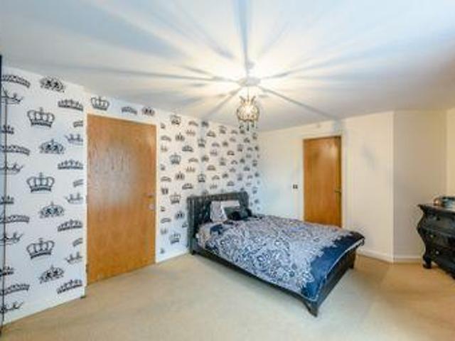 2 Bedrooms Flat for sale in Warstone Lane, Hockley, Birmingham B18