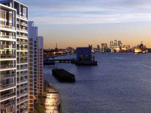 2 Bedrooms Flat for sale in Warren Lane, Woolwich SE18