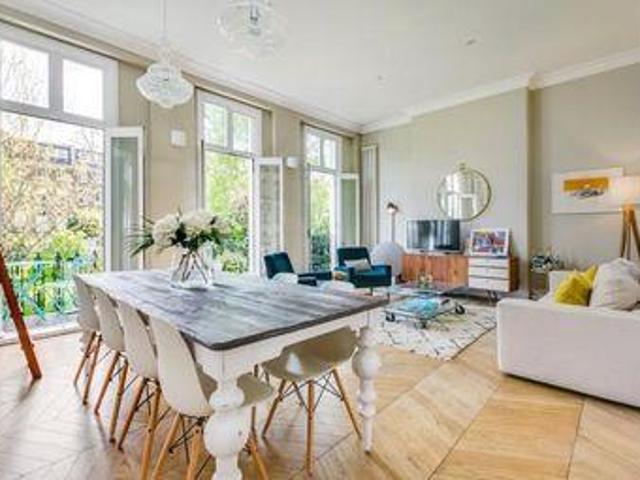 2 Bedrooms Flat for sale in Warrington Crescent, Little Venice, London W9