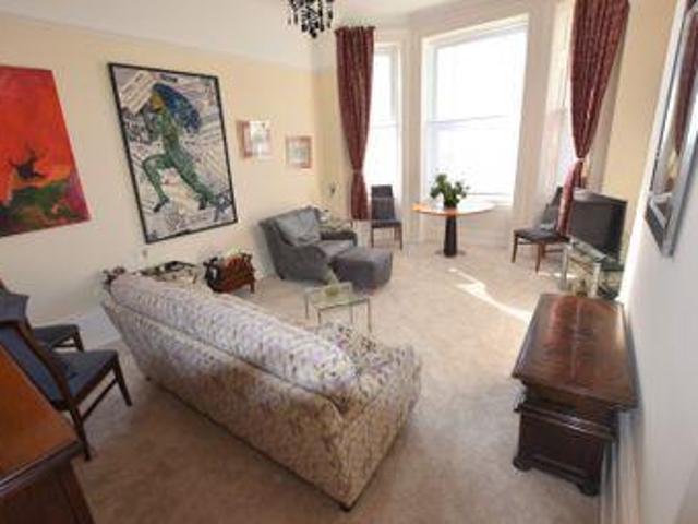 2 Bedrooms Flat for sale in Warrior Square, St Leonards On Sea TN37