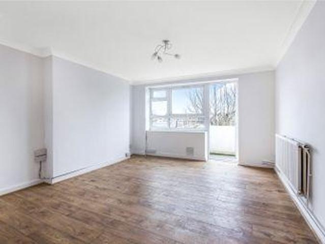 2 Bedrooms Flat for sale in Warwick Gardens, Harrin, London N4