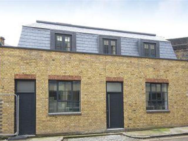 2 Bedrooms Flat for sale in Webber Street, London SE1