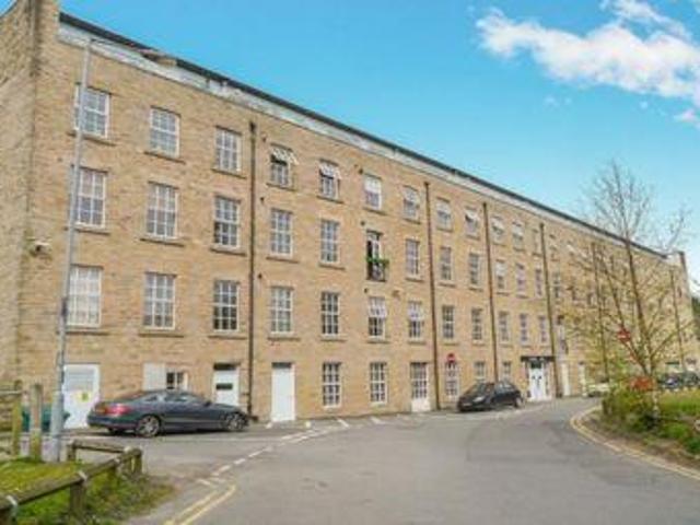 2 Bedrooms Flat for sale in Wedneshough Green, Hollingworth, Hyde SK14