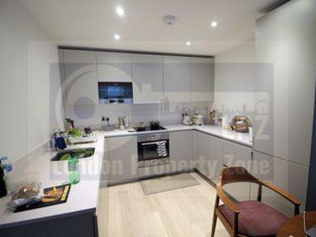 2 Bedrooms Flat for sale in Wellesley Road, Croydon CR0