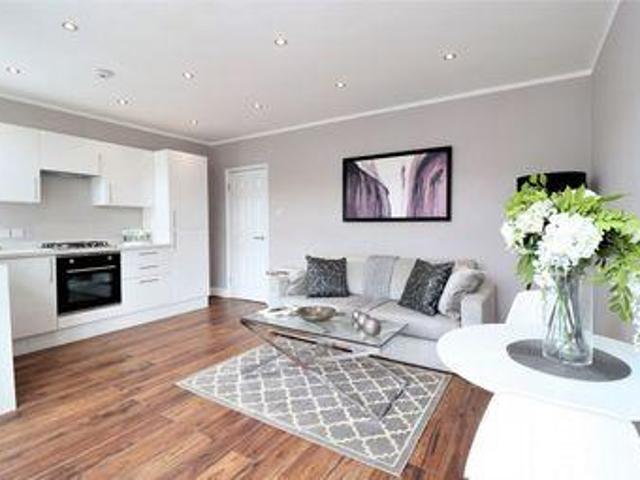 2 Bedrooms Flat for sale in Wellesley Road, Harrow, Middlesex HA1