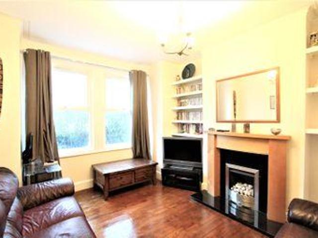 2 Bedrooms Flat for sale in Wellesley Road, Harrow HA1