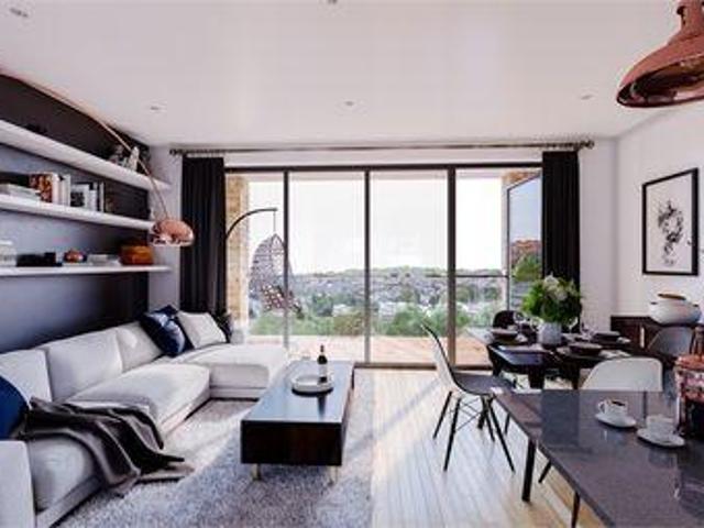 2 Bedrooms Flat for sale in Wellington Quarter Wellington Street SE18