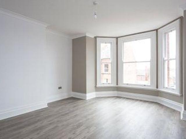 2 Bedrooms Flat for sale in Wenlock Terrace, York YO10