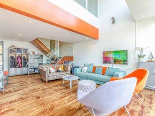 2 Bedrooms Flat for sale in Wenlock Road, Old Street N1