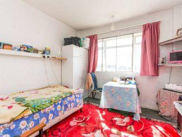 2 Bedrooms Flat for sale in West Kensington, West Kensington W14
