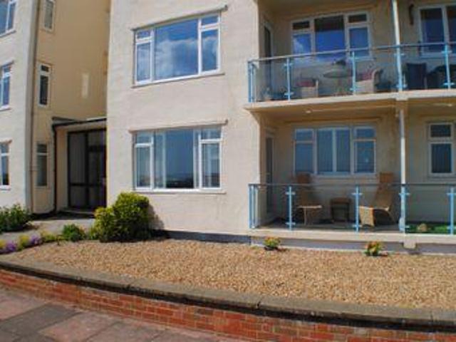 2 Bedrooms Flat for sale in West Parade, Bexhill On Sea TN39