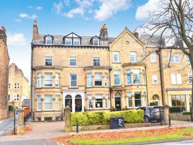 2 Bedrooms Flat for sale in West Park, Harrogate HG1
