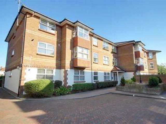 2 Bedrooms Flat for sale in Westmead Gardens, West Avenue, Worthing, West Sussex BN11