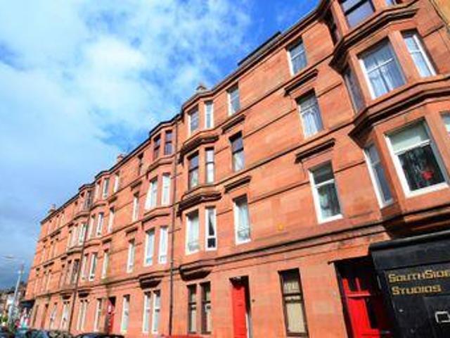 2 Bedrooms Flat for sale in Westmoreland Street, Govanhill G42
