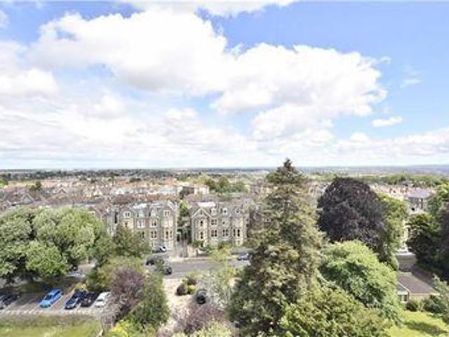 2 Bedrooms Flat for sale in Westmorland House, Durdham Park, Bristol BS6