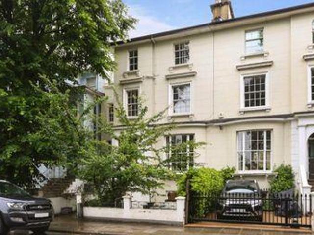 2 Bedrooms Flat for sale in Westbourne Park Villas, London W2