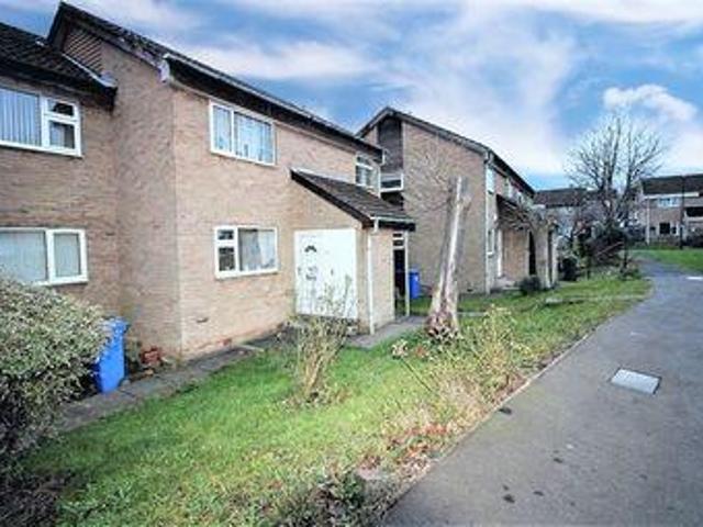 2 Bedrooms Flat for sale in Westfield Southway, Westfield, Sheffield, Sheffield S20