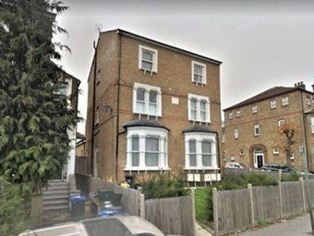 2 Bedrooms Flat for sale in Whitehorse Lane, London SE25