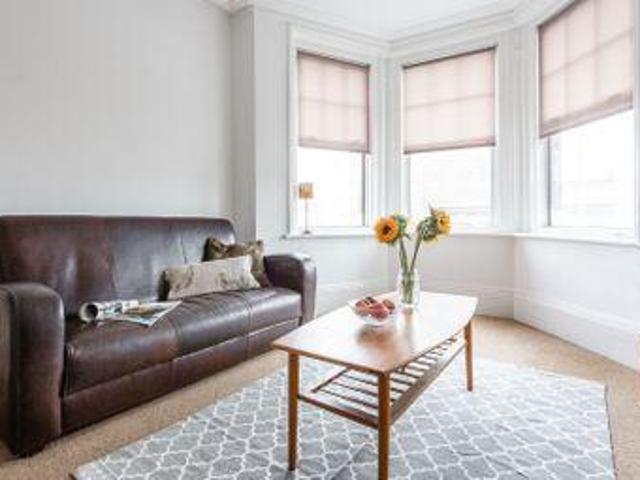 2 Bedrooms Flat for sale in Wightman Road, Harrin N8