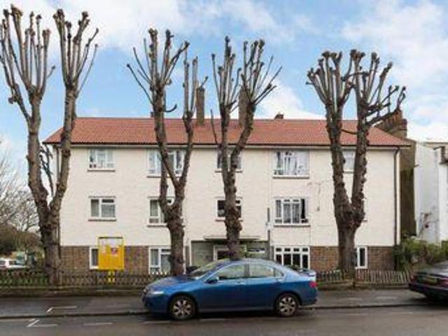 2 Bedrooms Flat for sale in Wightman Road, London N8