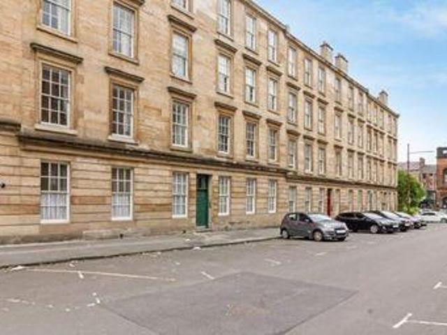 2 Bedrooms Flat for sale in Willowbank Street, Woodlands, Glasgow G3