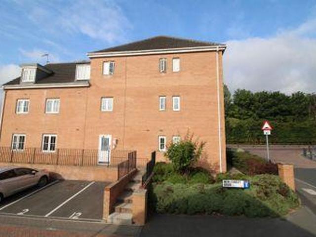 2 Bedrooms Flat for sale in Willowdale, Middleton, Leeds LS10