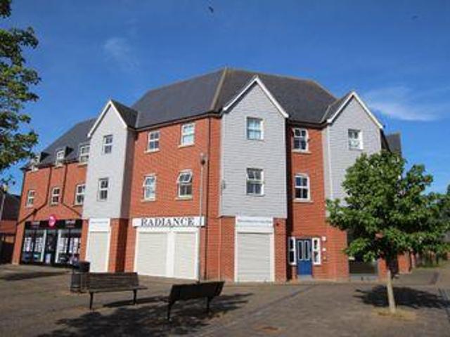 2 Bedrooms Flat for sale in William Harris Way, Colchester CO2