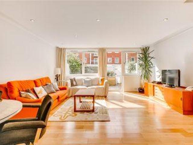2 Bedrooms Flat for sale in Wimborne House, Harewood Avenue, London NW1