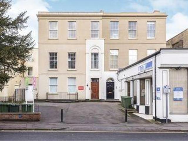2 Bedrooms Flat for sale in Winchcombe Street, Cheltenham, Gloucestershire. GL52